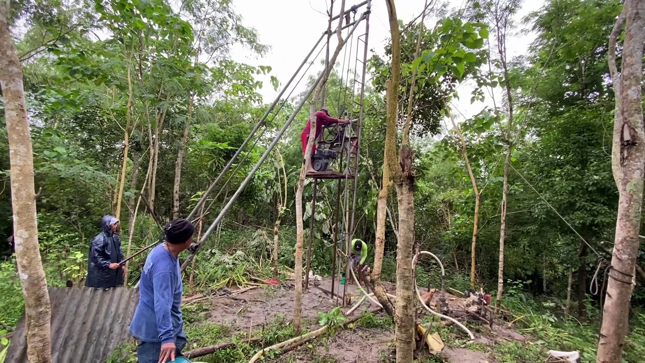 Deepwell drilling in Philippines - YouTube