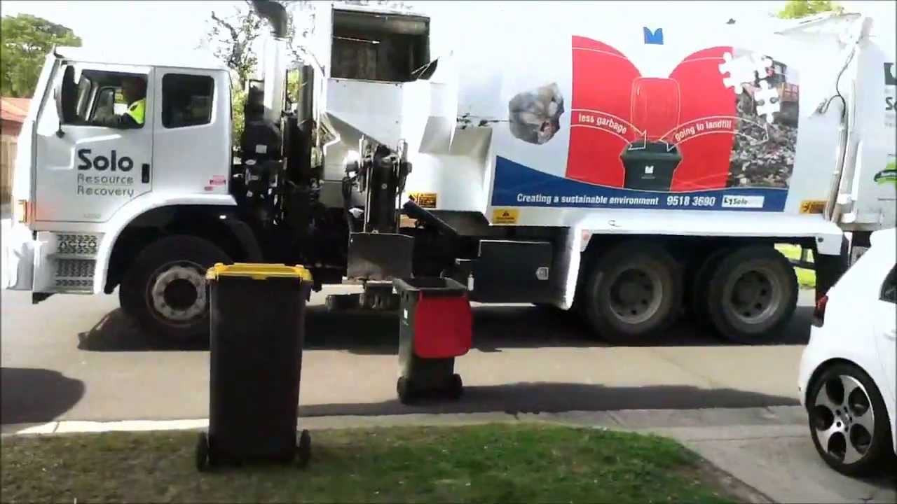 Monash Garbage - Anzac Day Collection 2013 - YouTube