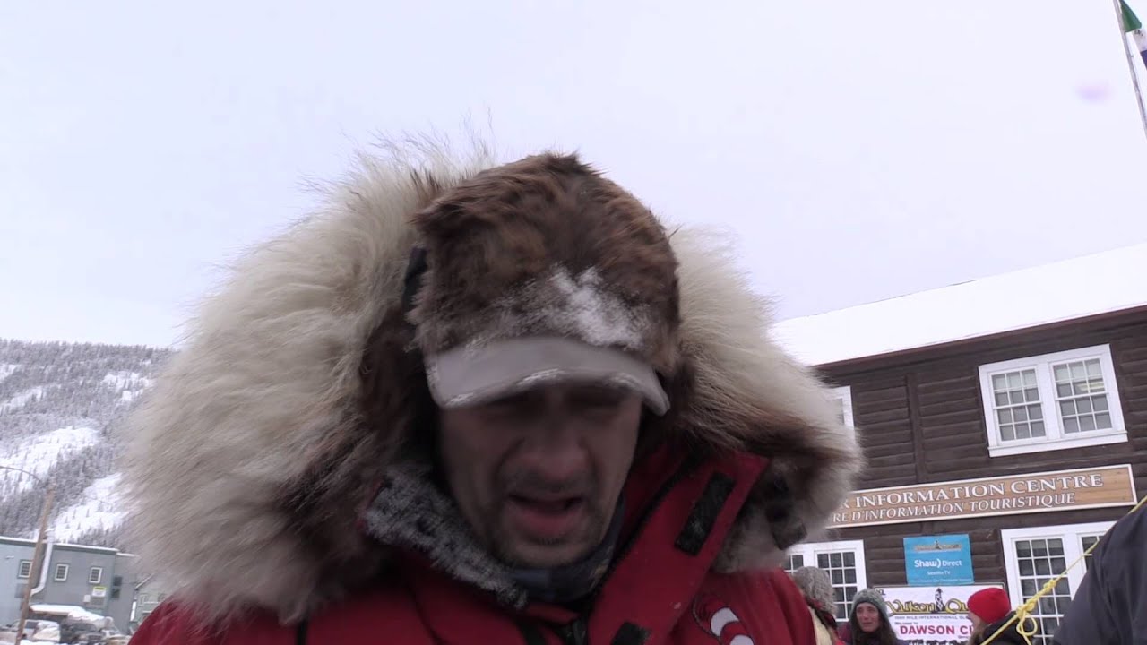 Hugh Neff at the Shaw Direct Dawson City checkpoint. - YouTube