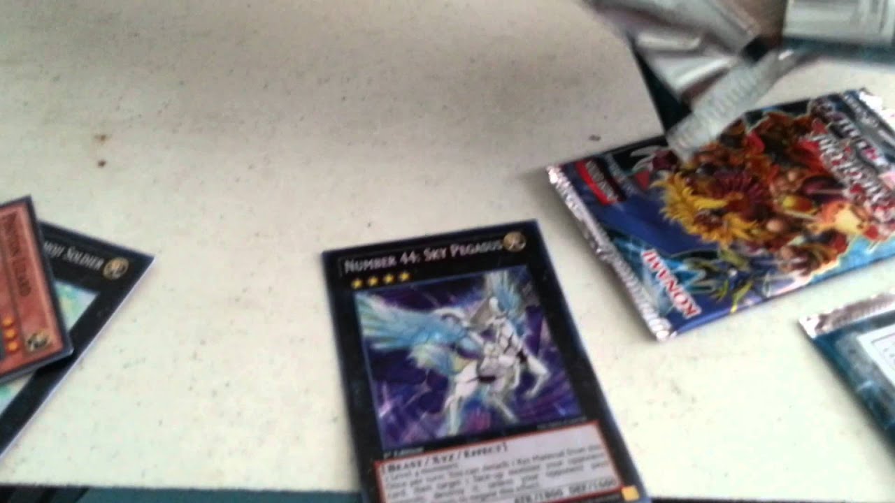 Me Opening 3x Packs of Number Hunters - YouTube
