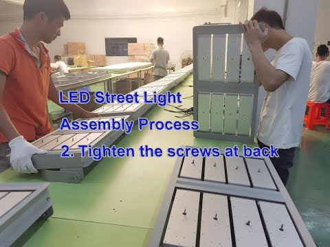 LED street light assembly process 2. tighten the screws at back - YouTube