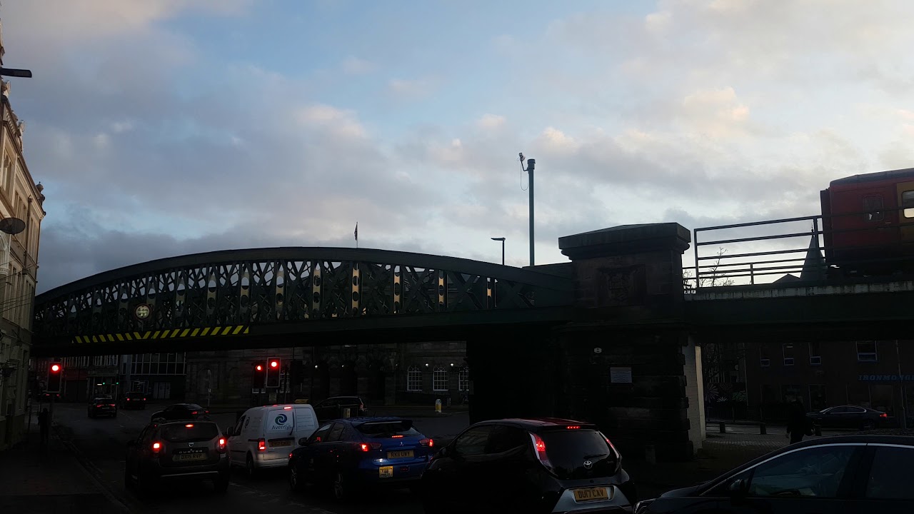 153376 X24 Expeditious crosses Longton Railway Bridge, Stoke on Trent ...