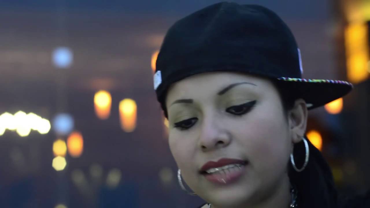 Pensando En Ti - Kandy Baby (Official Video) - YouTube