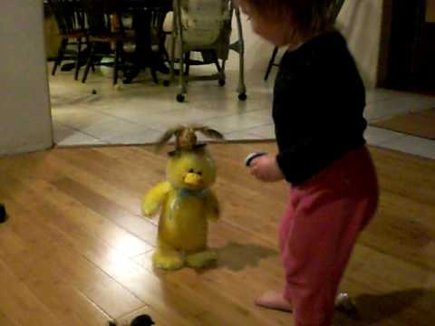 Baby chicken dance - YouTube