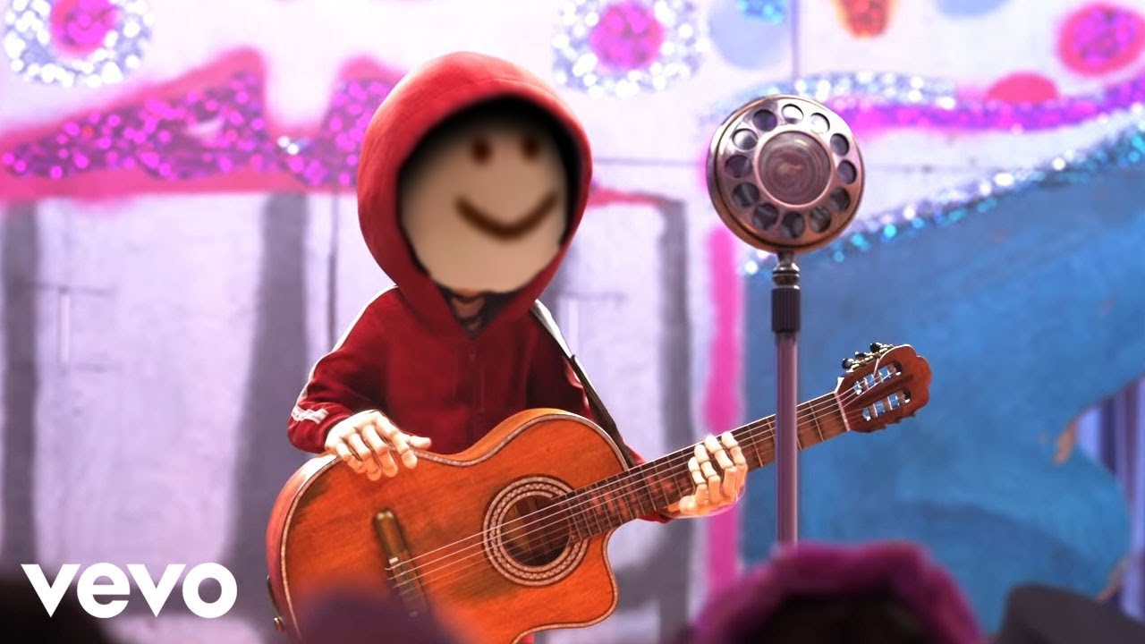 Un Poco Loco but Earrape - YouTube