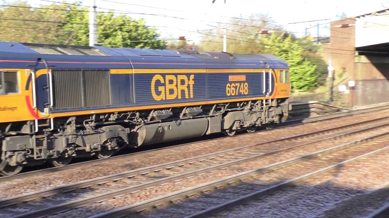 3 Engineering trains at Sandy 19.1.20 - YouTube