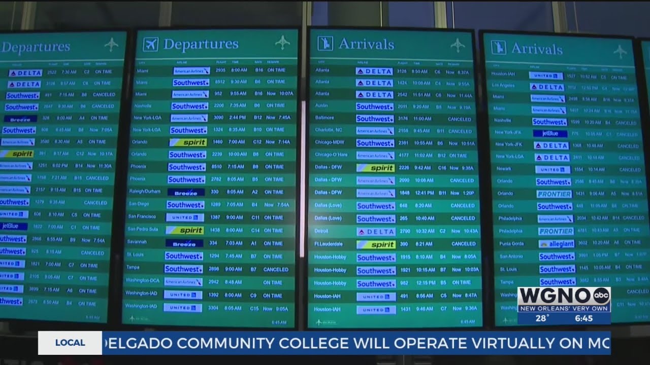 Cold Weather causes delays and cancellations at MSY - YouTube