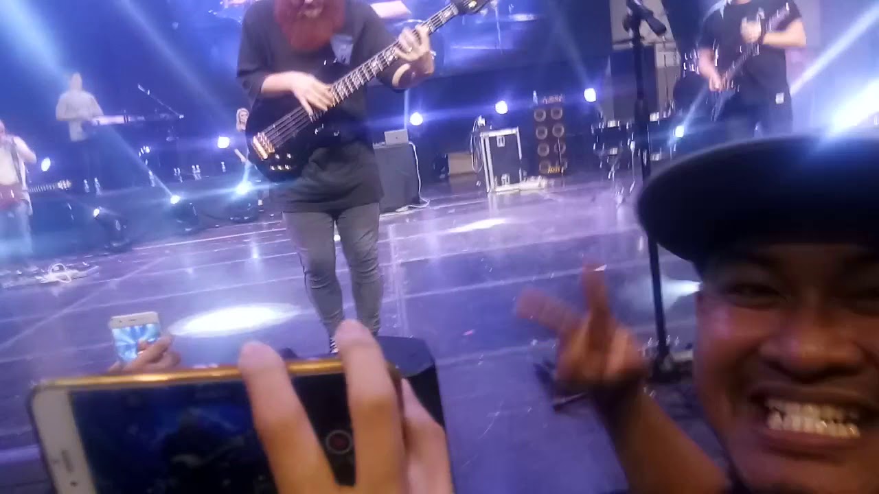 Josh Ham Bass Solo | Planetshakers Live Davao del sur 2018 - YouTube