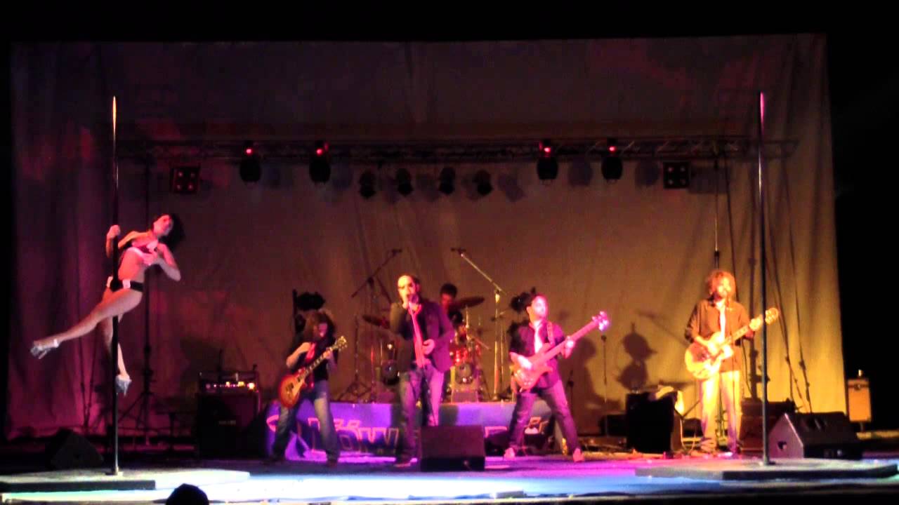 W.a.v.e. & Female Arts Studio - Rock & Pole Dance - YouTube