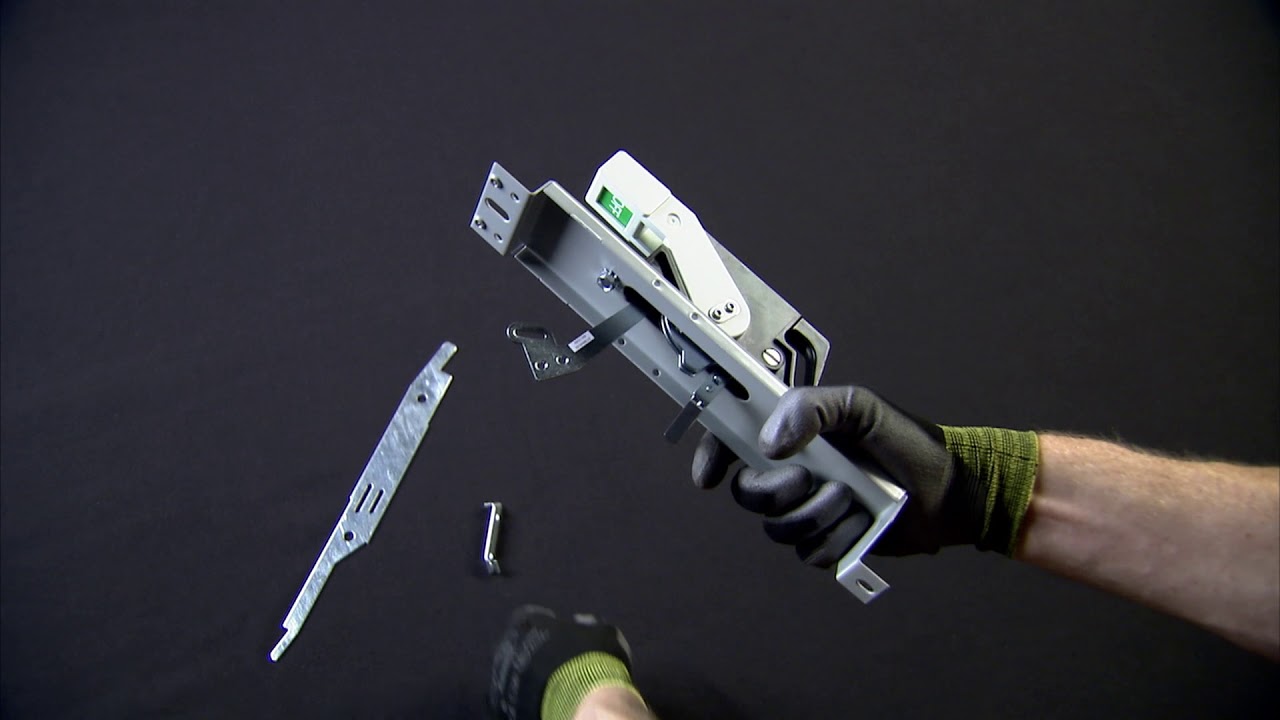 tiastar LV MCC Sentron circuit breaker handle installation | Volt ...