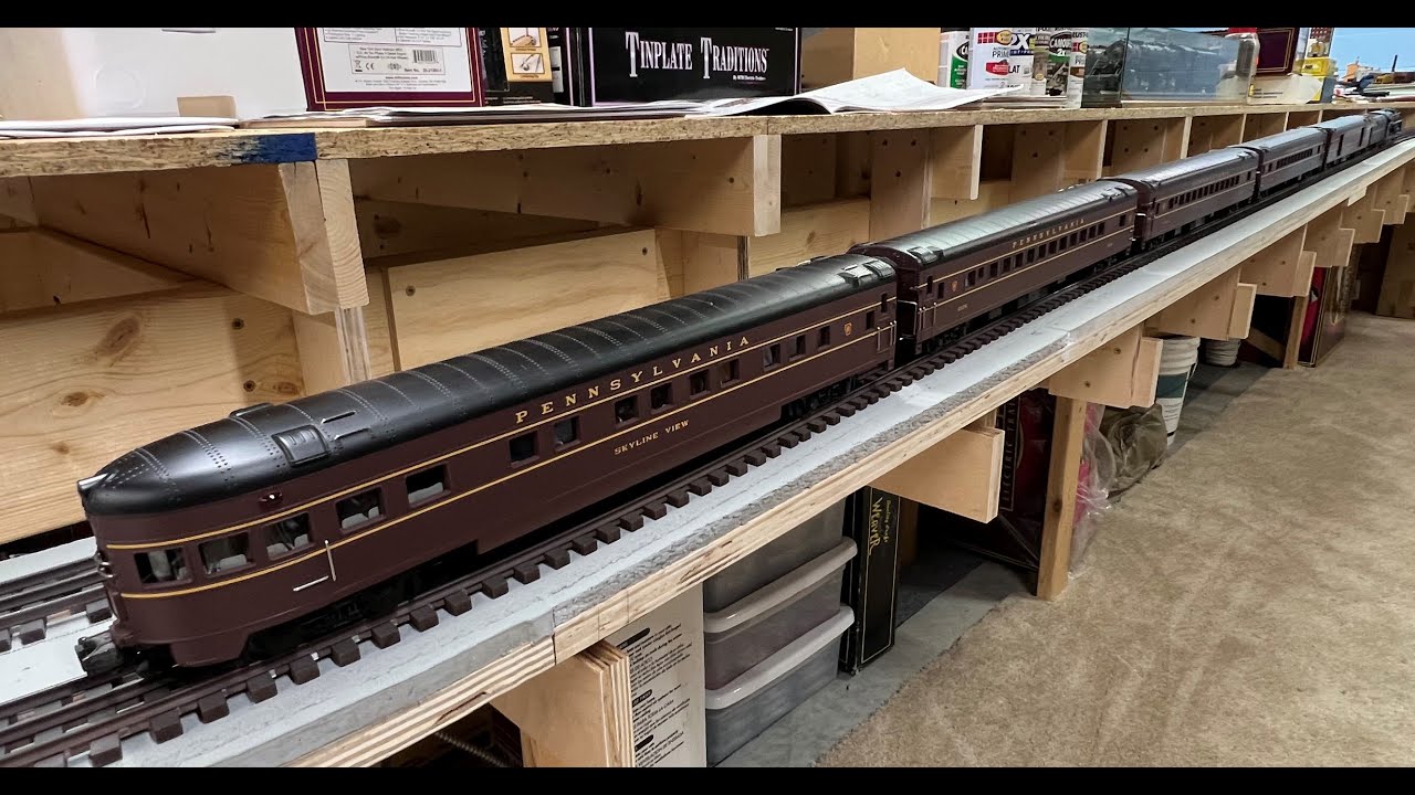 Testing my new O-gauge layouts 3% grade with a Lionel 682 turbine and 5 ...