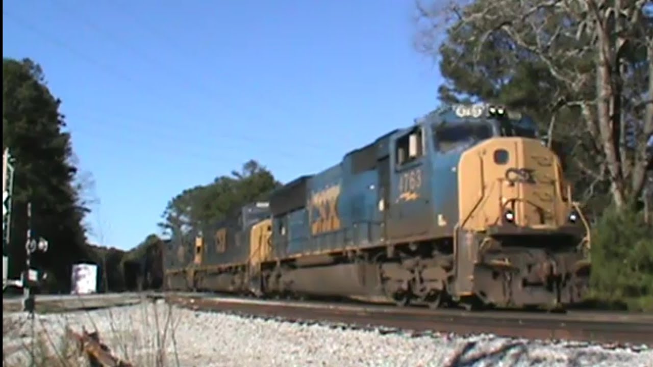 CSX 4763 leads CSX Q541-15 in Union City, GA - YouTube