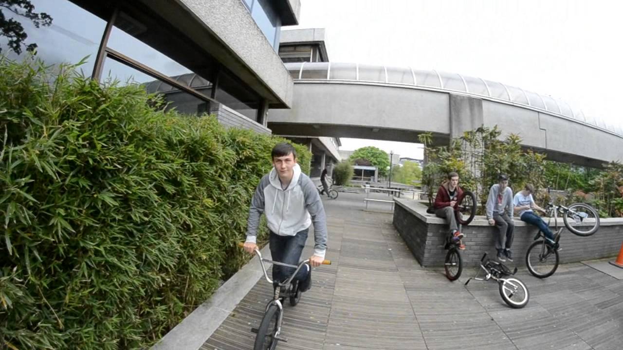 TheBmxDays - Quick UCD sesh and random monks clips. - YouTube