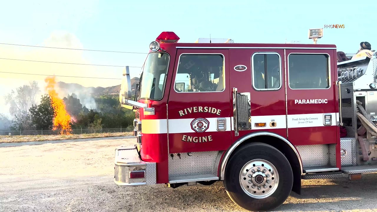 Riverside Wind Driven Santa Ana River bottom Fire - YouTube