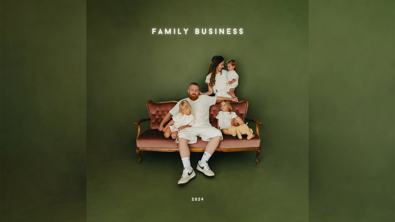 Pumn De Țărână - Family Business - YouTube