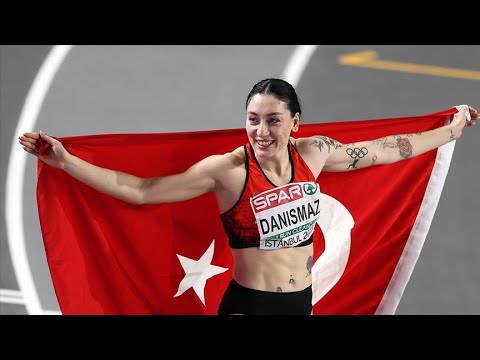 Üç Adım Atlama'da Yarışan Tuğba Danışmaz Yeni Türkiye Rekoruyla Dünya Şampiyonu Oldu!