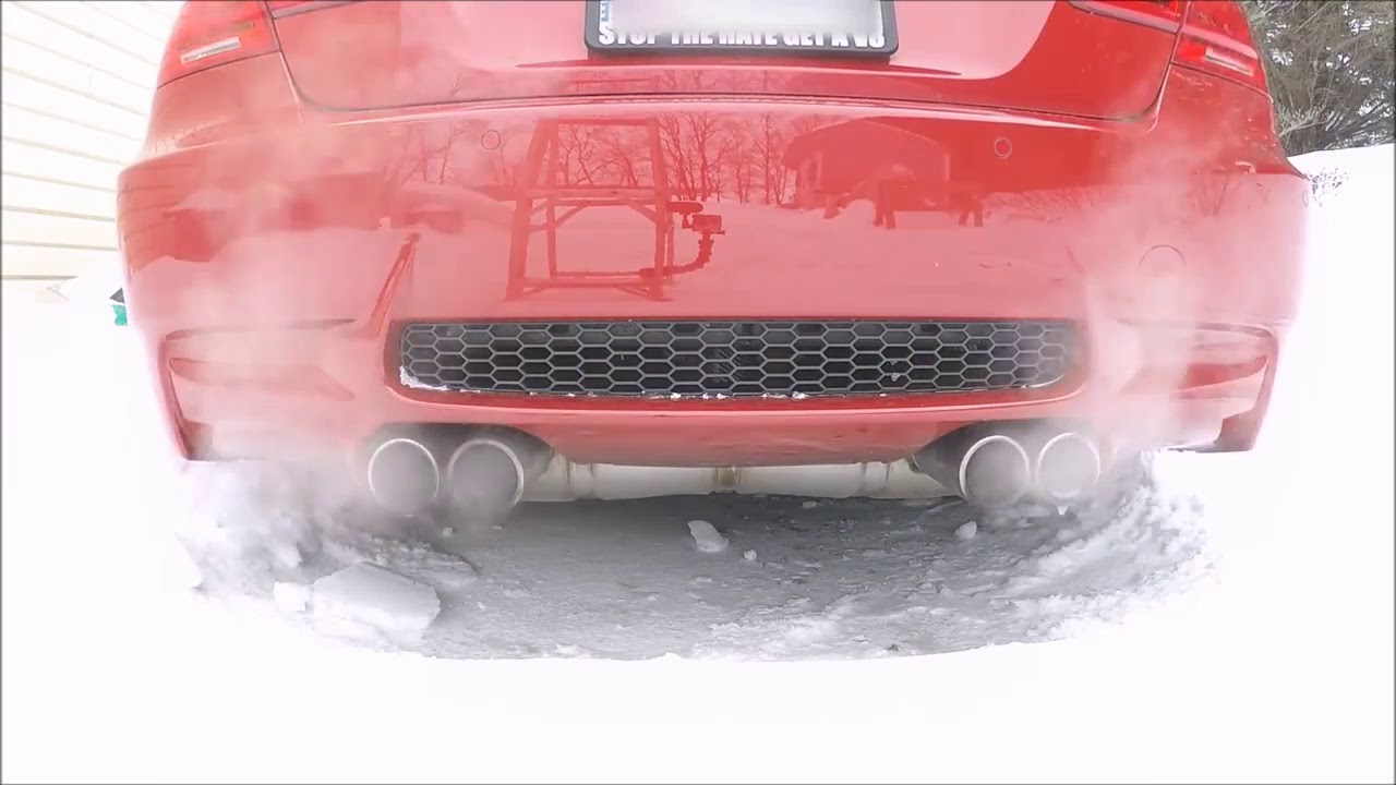 BMW E92 M3 Snow Cold Revs and Kicking Rocks in the Snow - YouTube