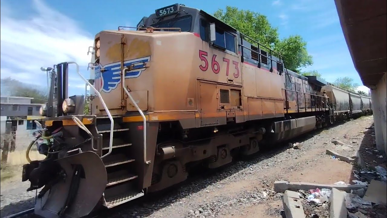 UP GE C44ACCTE #5673 Con Intercambio MEX-USA Nogales Son. PK-T4 Saliendo Velozmente Para La ...