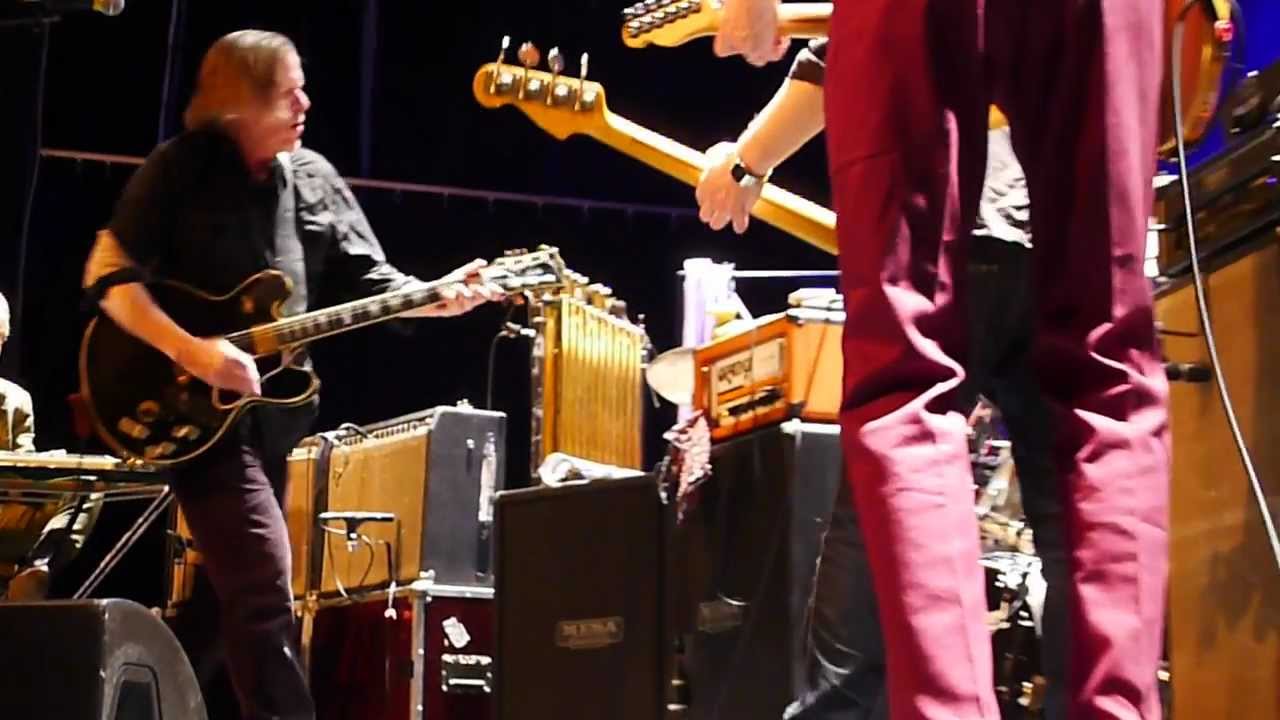 Swans - "The Seer" live at Patronaat - YouTube