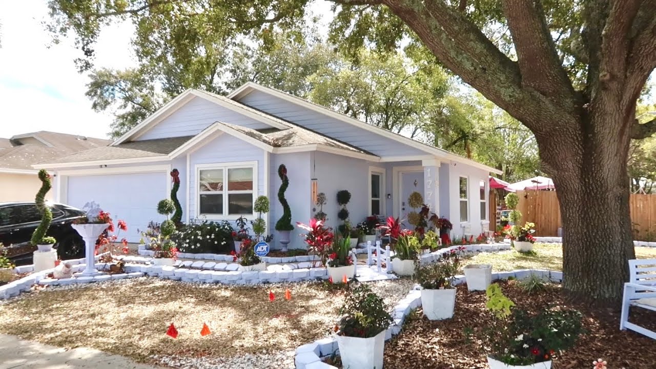 Inside Edward Scissorhands (1990) House - Full Property Tour of Tim ...