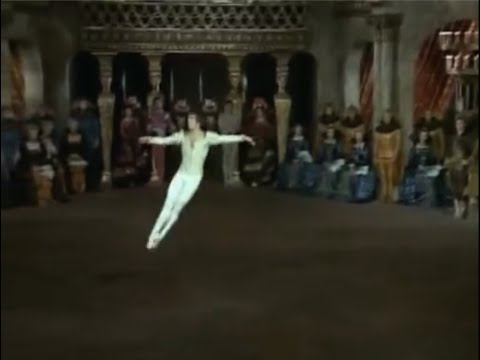 Rudolph Nureyev and Margot Fonteyn - SWAN LAKE - act 3 Pas de Deux