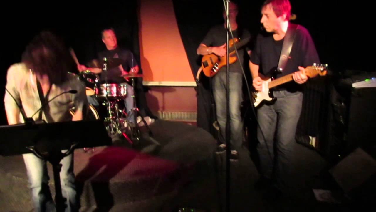 Roadhouse Blues - Caroline Lacombe @ Jam Rawdon Inn - YouTube