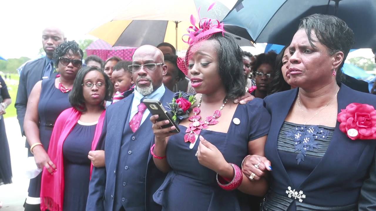 Baton Rouge Police shooting: Montrell Jackson's widow calls for peace ...