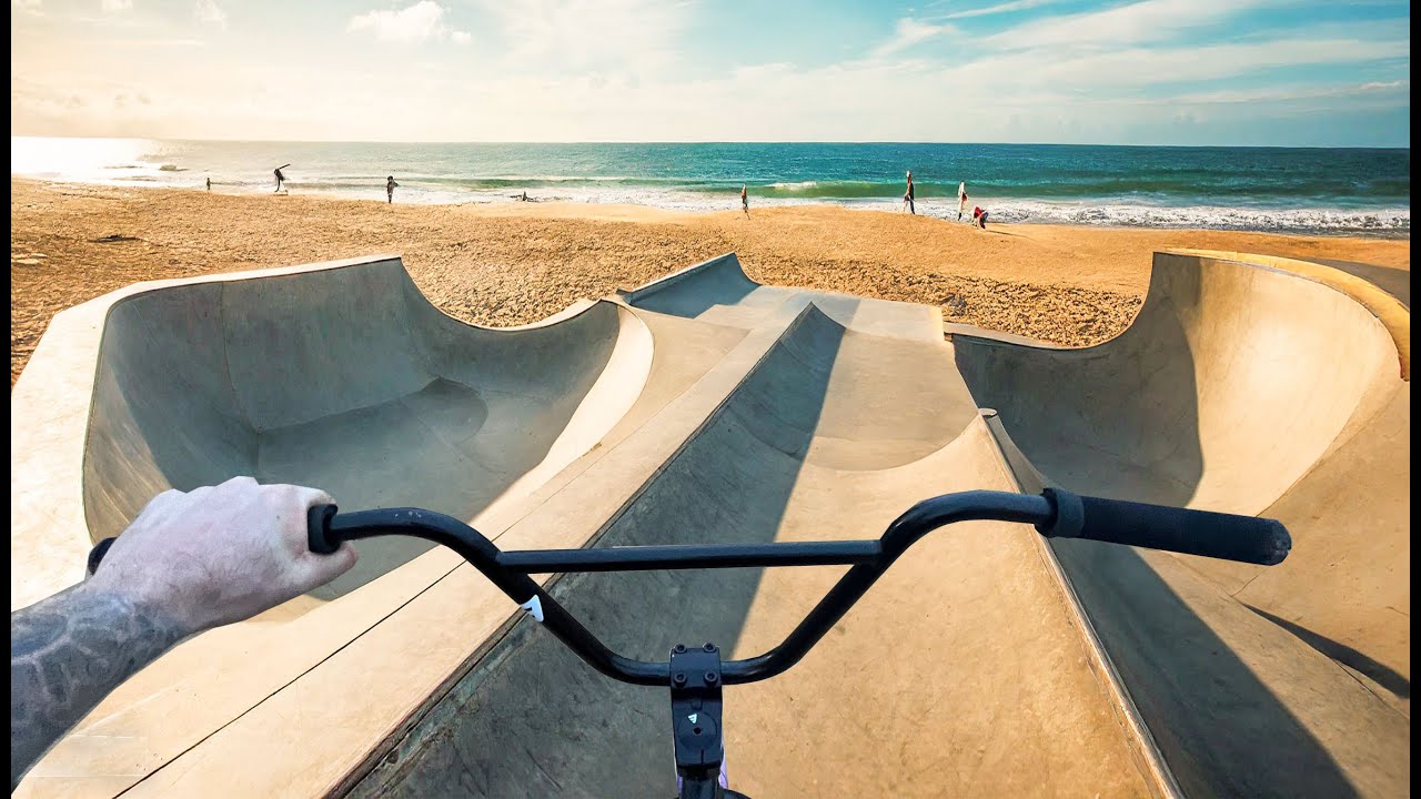 BMX RIDING ON THE BEACH - YouTube