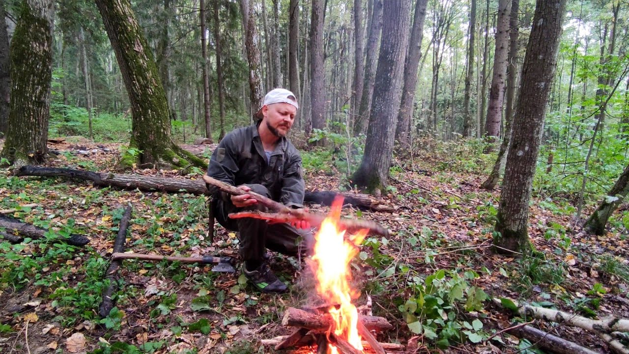 Rain and thunderstorm, solo camping, tarp shelter, cooking in the rain ...