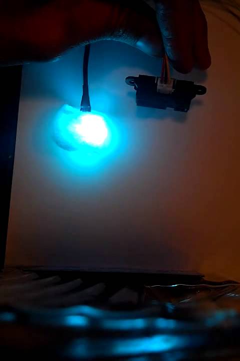 Hummingbird Distance Sensor & Tricolor LED - YouTube