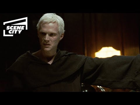 The Da Vinci Code: Silas versucht, den Schlussstein zu stehlen (Tom Hanks, Ian McKellen)