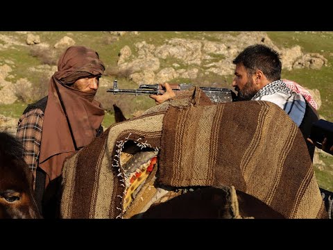 İsimsizler 2. Bölüm - Kürşad ile Murat Sınırı Geçiyor