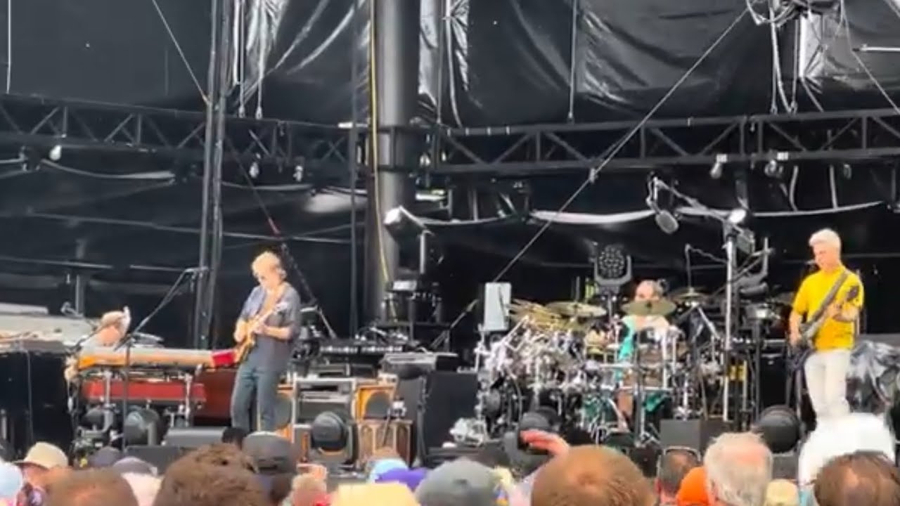 Phish- Maze 8/18/24 “Mondegreen” The Woodlands; Dover, DE - YouTube