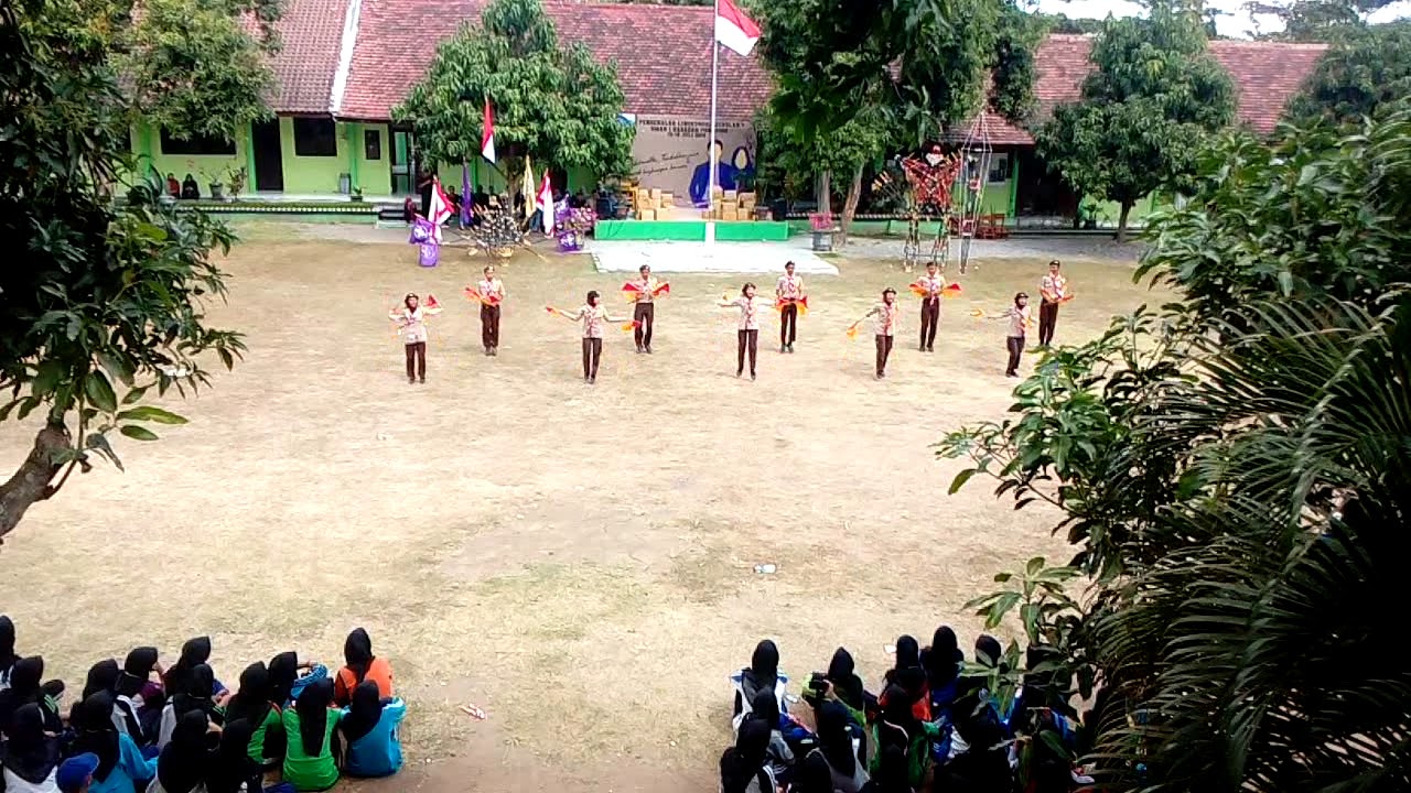 Demo Ekstra Pramuka Semaphore Dance Orange Justice SMAN 1 Babadan - YouTube