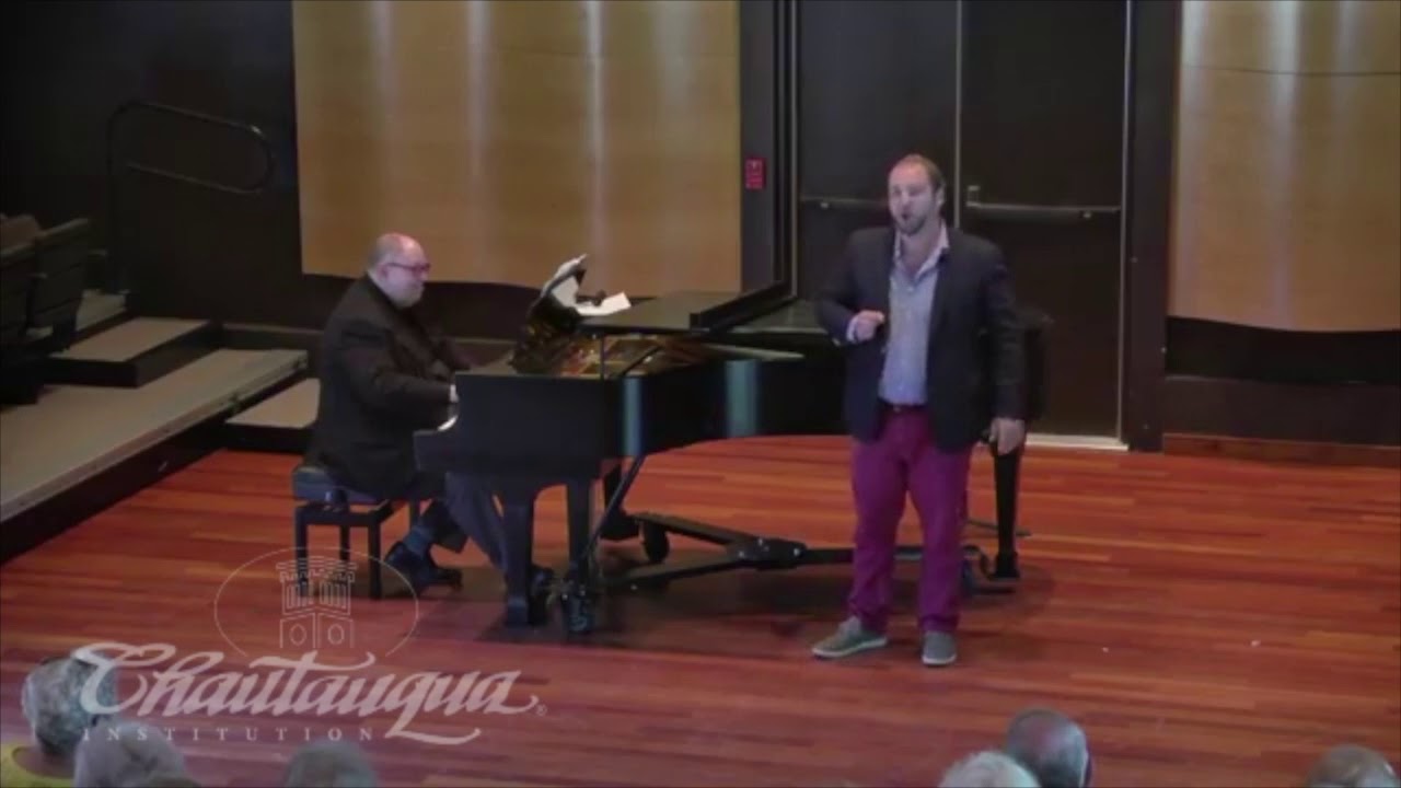 Maxwell Levy sings "The Crocodile" - YouTube