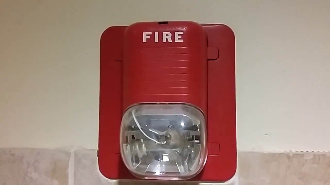 System Sensor SpectrAlert Classic (S1224MC) Fire Alarm Strobe - YouTube