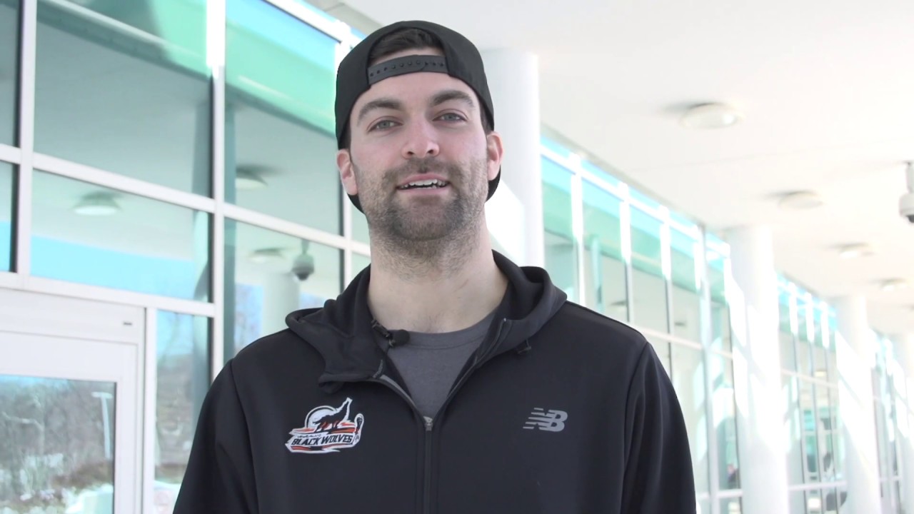 Colton Watkinson Visits UConn Health Pavilion - YouTube