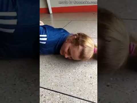 Portocholo Ec   acostada no podía con ésto