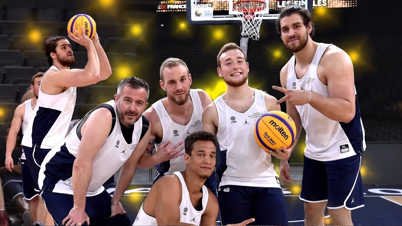 L'EQUIPE BASKET DE CHOC! Feat Ivan Bede, Brisco, ThePafouille - YouTube