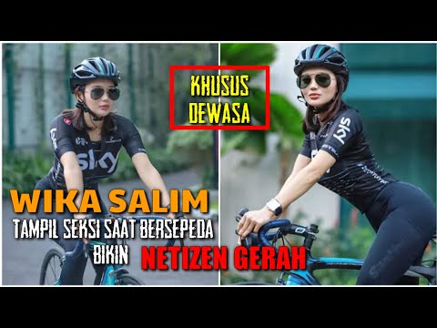 HOT BANGET...!!! Wika Salim tampil seksi saat bersepeda