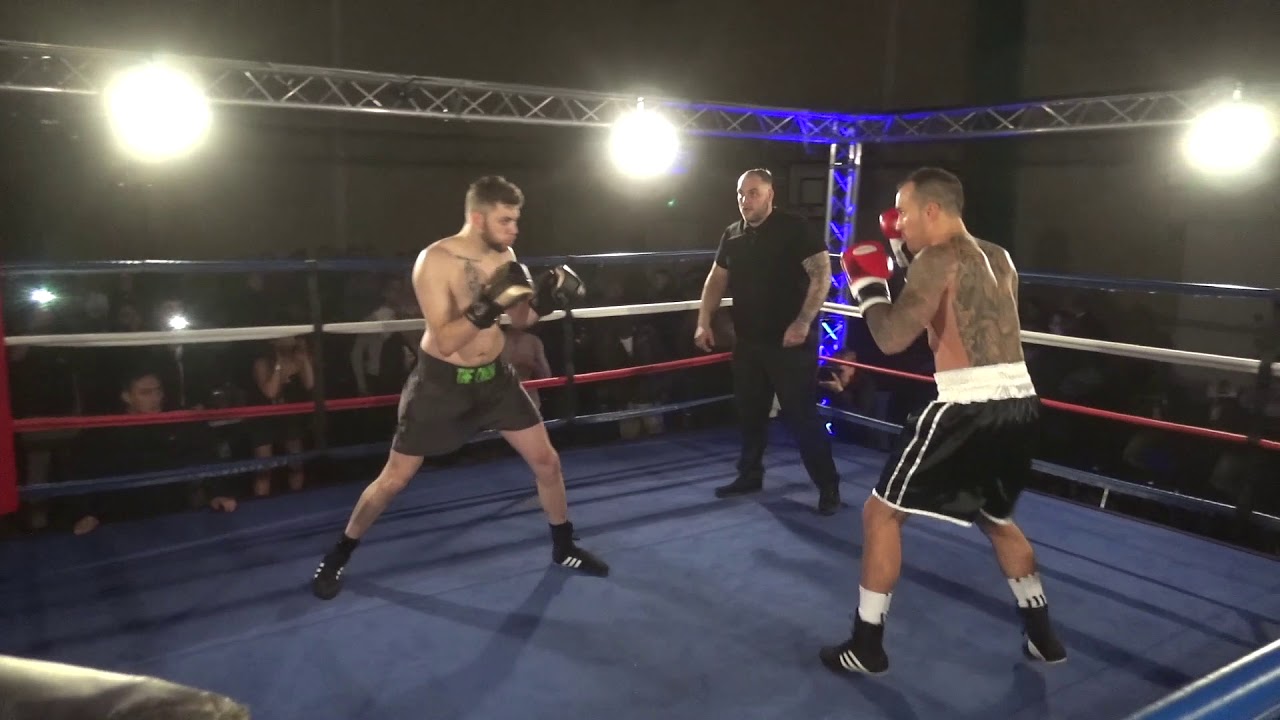 Didcot Boxing Academy Home Show Bout 12 Adam Spurrett Vs Damien Dunne ...