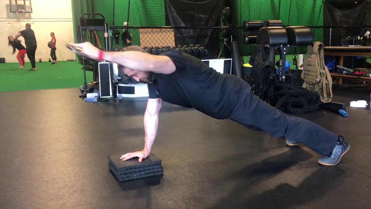 Plank Overhead "W" Press - YouTube