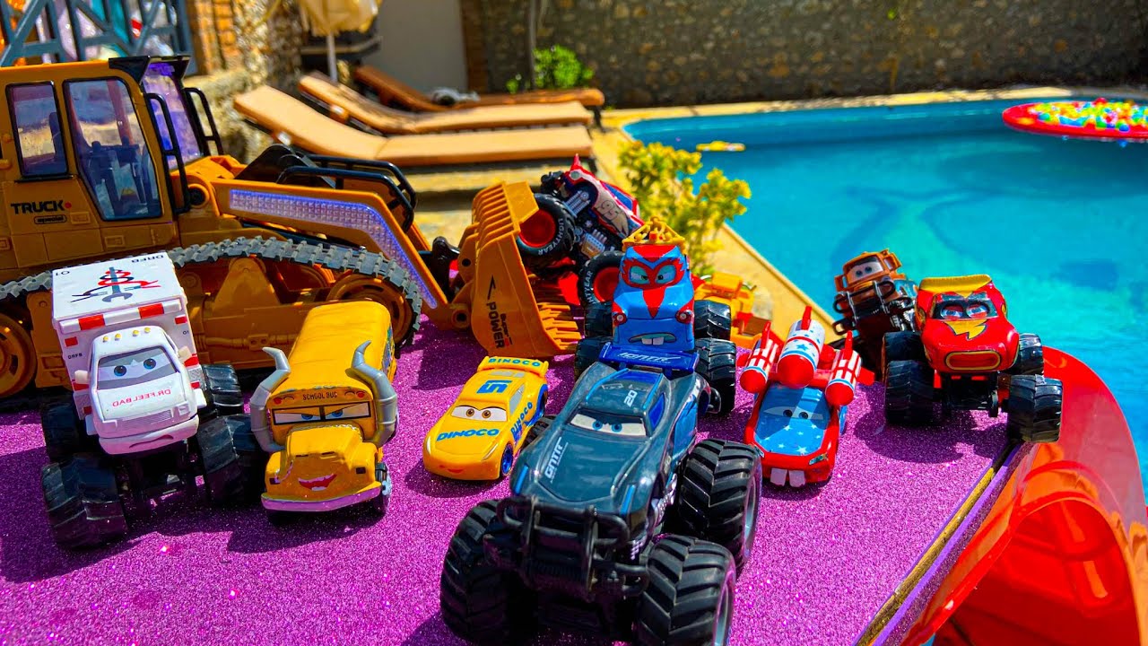 Looking for Disney Pixar Cars On the Rocky Road : Lightning Mcqueen ...