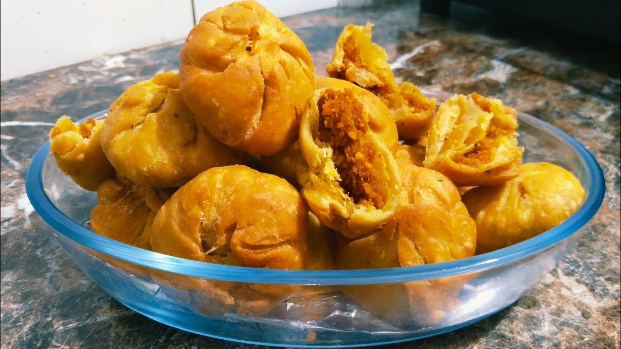 Bachi Hui Namkeen Se Banaye Ye Halwai Style Mini Matri || Iram's ...