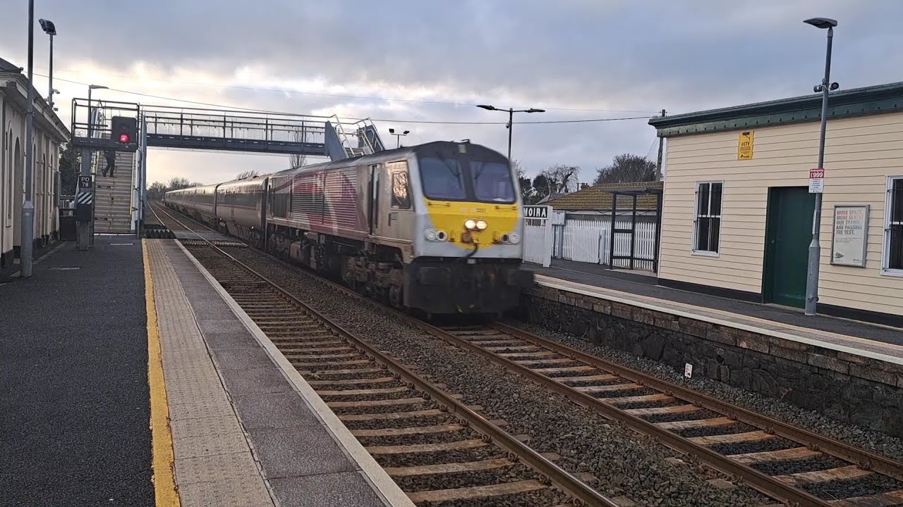 NIR & Irish Rail Dietrich Enterprise Passing Moira 07/01/23 - YouTube