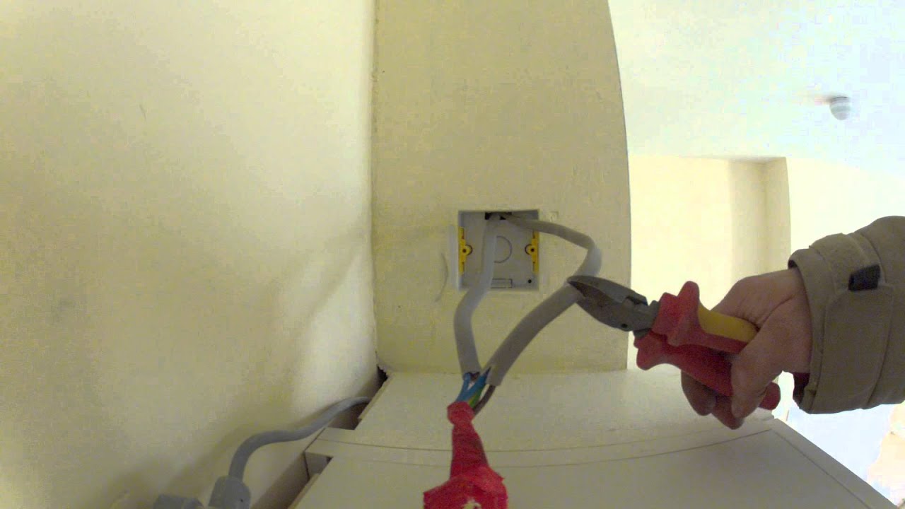 Cutting a live a electric cable. GoPro Hero2 - YouTube