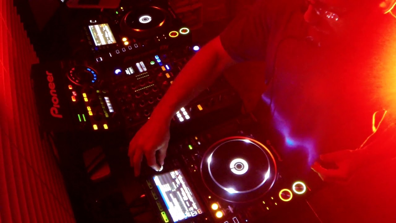 Zhenya M - Disco, House mix june 9th' 19, Pioneer cdj 2000nxs2, djm ...