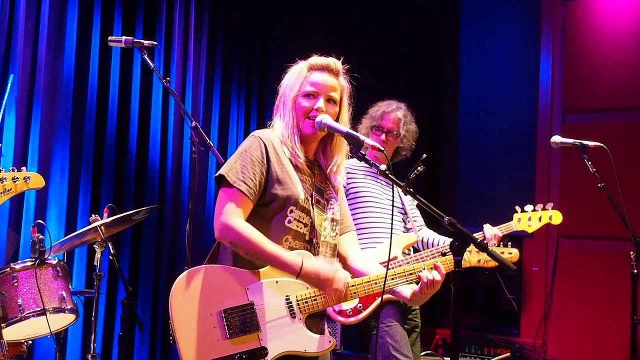 Kay Hanley- Satellite @ Cafe 939 Jan 9, 2014 - YouTube