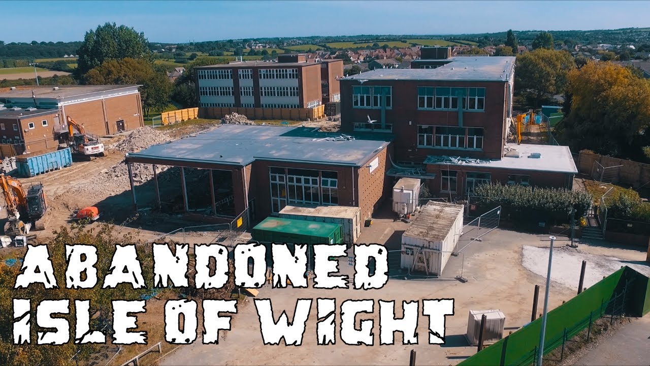 Exploring Inside Carisbrooke School Tower Block - ABANDONED ISLE OF ...