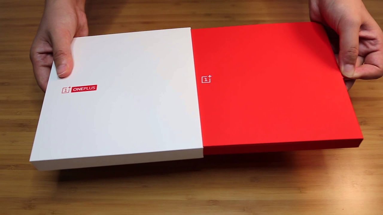 Unboxing the OnePlus One - YouTube